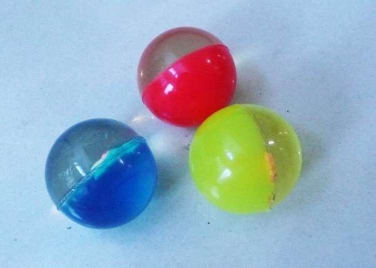 Bola Bekel Adalah - Pengertian, Sejarah, Cara Bermainnya - Fakta.id