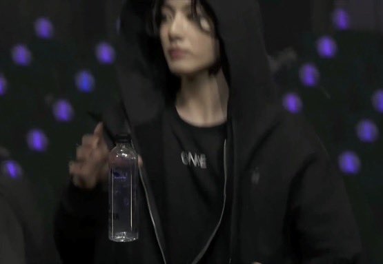 Big Hit Rilis Air Mineral BTS Bernama 'Be Water', Berapa Harga dan ...