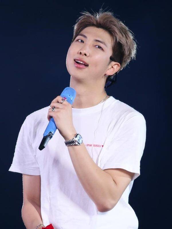 Warna Mic BTS yang Variatif, Mulai dari Kim Namjoon hingga Jeon ...